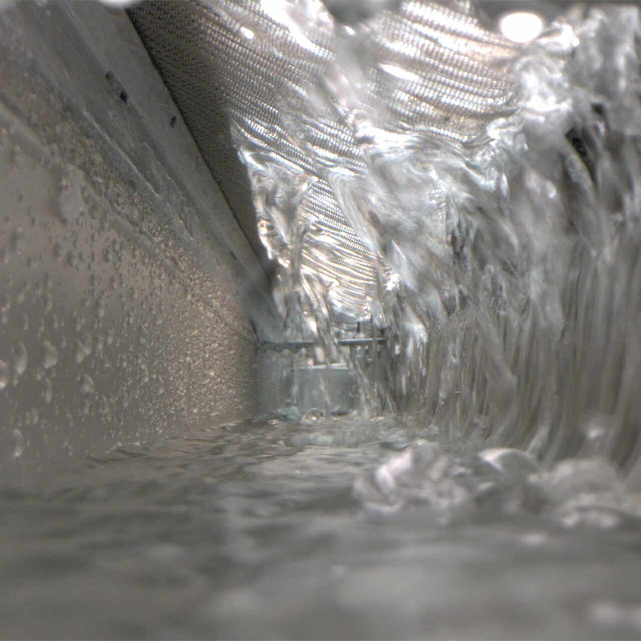 LeafBlaster Pro | Gutters, Spouts n Guards